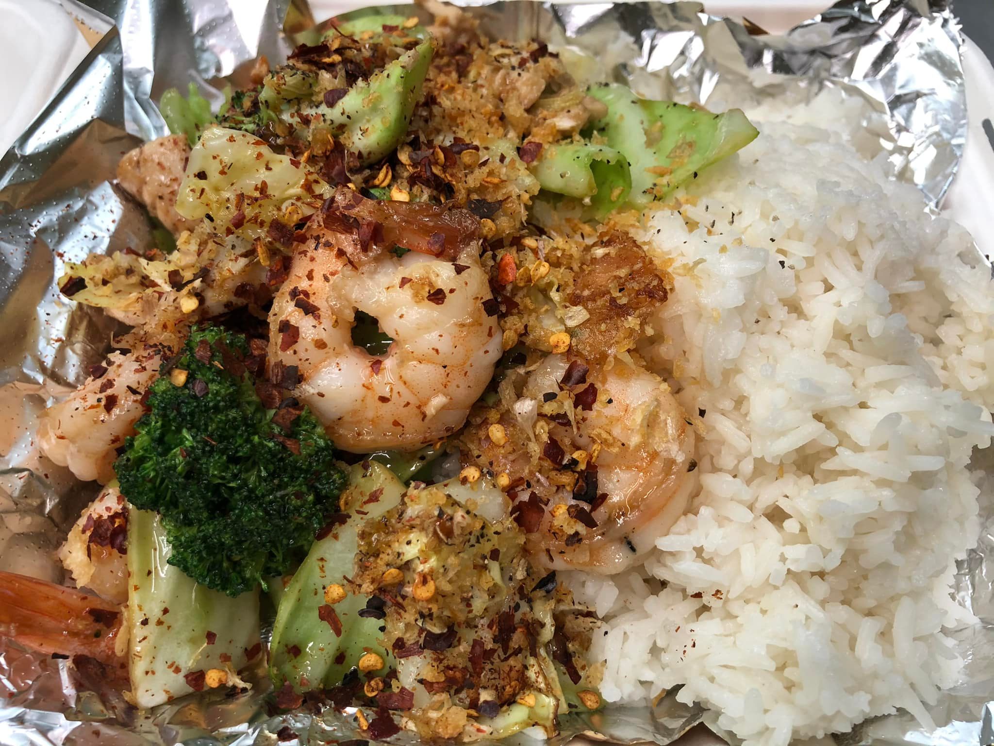 Thai Vintage Pdx Serves Lemongrass Chicken Pad Thai In Portland Or 97214